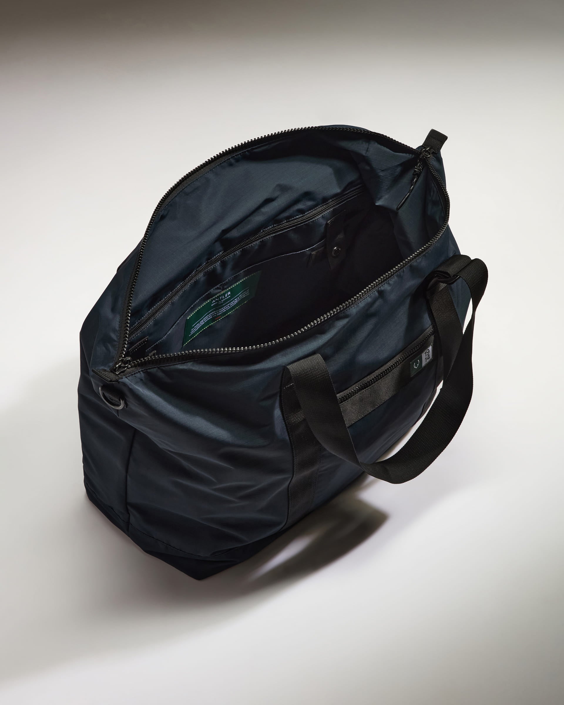 Essential Weekender Bag in Navy | Travel & Lifestyle Bags – Antler Global